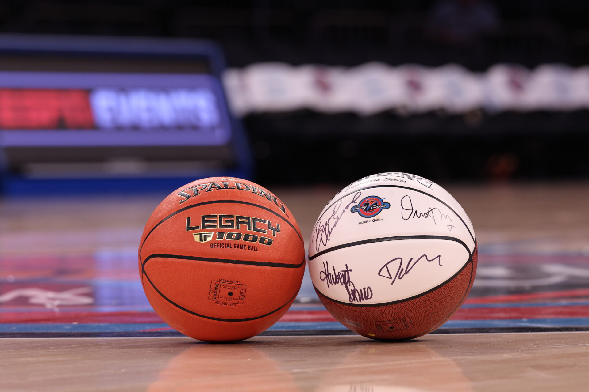 2025 Jimmy V Classic: Dan Hurley (UConn) and Todd Golden (Florida) on ...