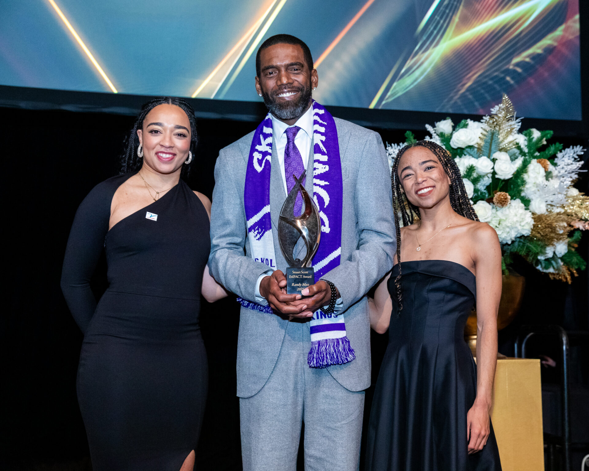 Randy Moss Accepts First Stuart Scott IMPACT Award - V Foundation